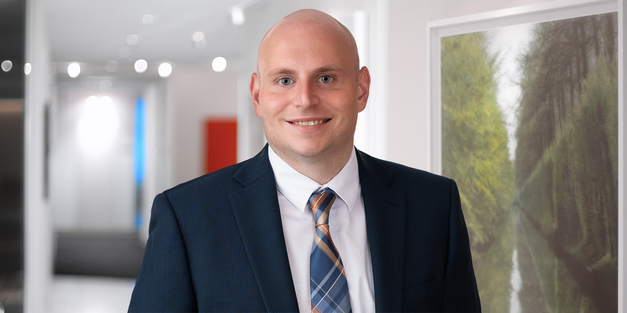 Louis Russo - Hollingsworth LLP